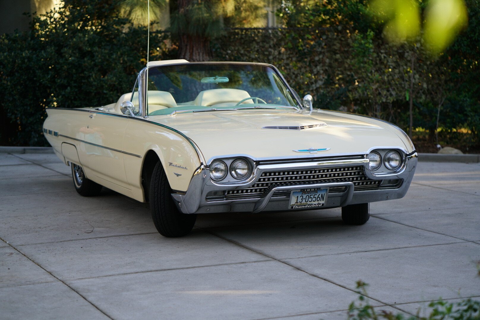 1961 Ford Thunderbird Convertible